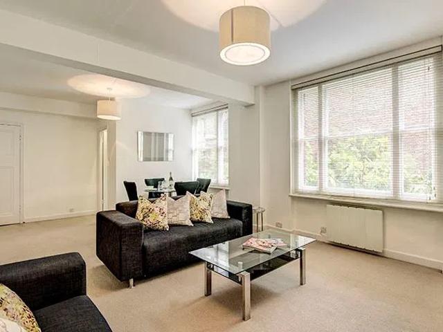 Apartment at Hill Street, City of Westminster