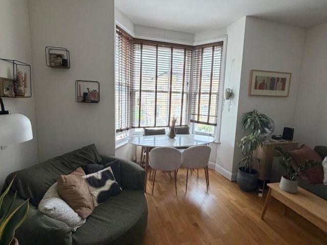 Apartment at Hillmarton Road, Greater London