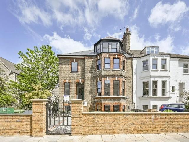Apartment at Hillmarton Road, Greater London