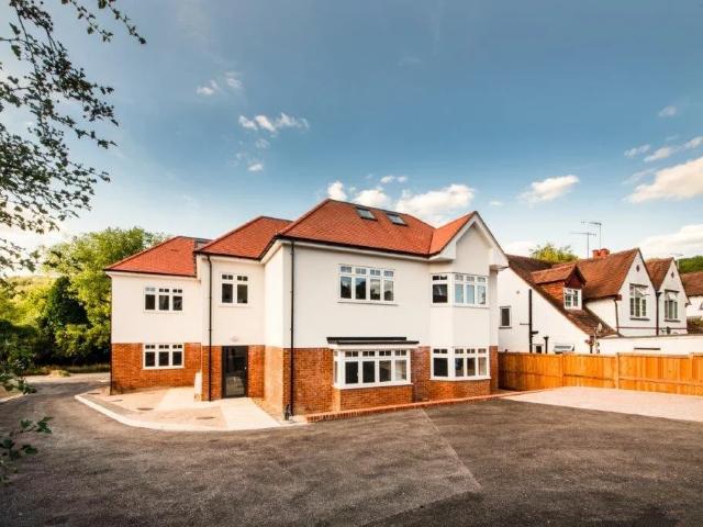 Apartment at Hillbury Road, Tandridge