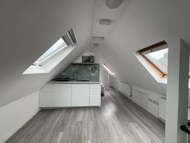 Apartment at Hillcroft Crescent, Greater London