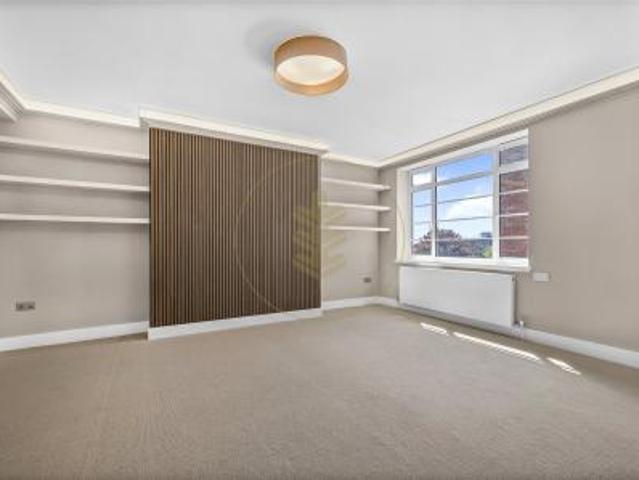 Apartment at Hillfield Court, Greater London