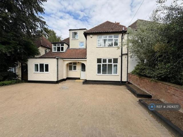 Apartment at Hills Road cycleway, Cambridge