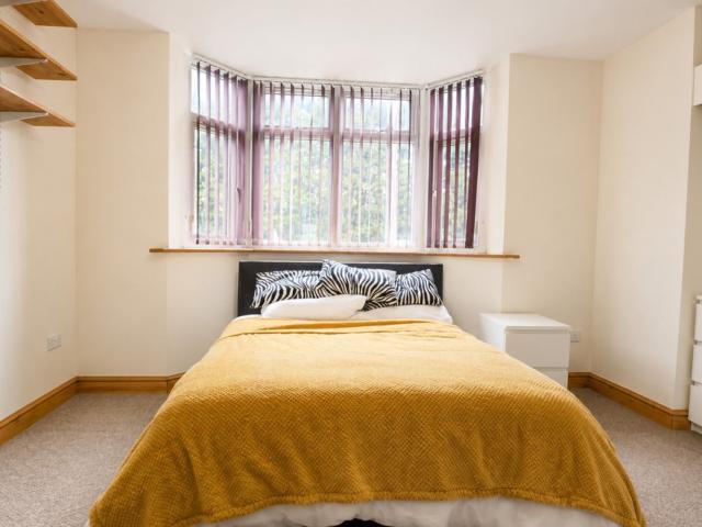 Apartment at Hillsborough Close, Oxford