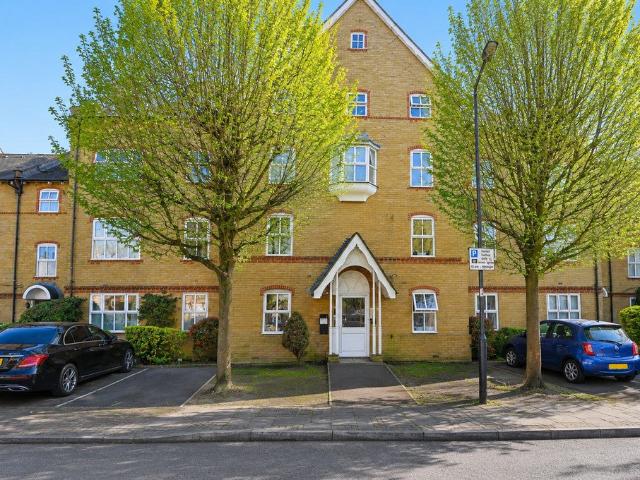 Apartment at Hirst Crescent, Greater London