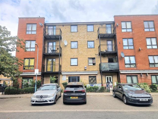 Apartment at Hirst Crescent, Greater London