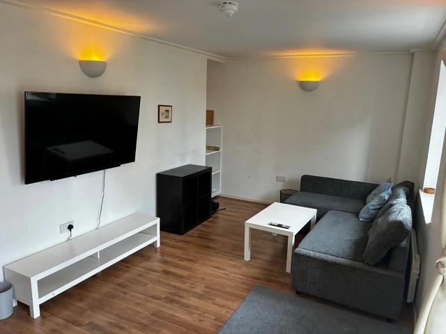 Apartment at Hutching's Street, Greater London
