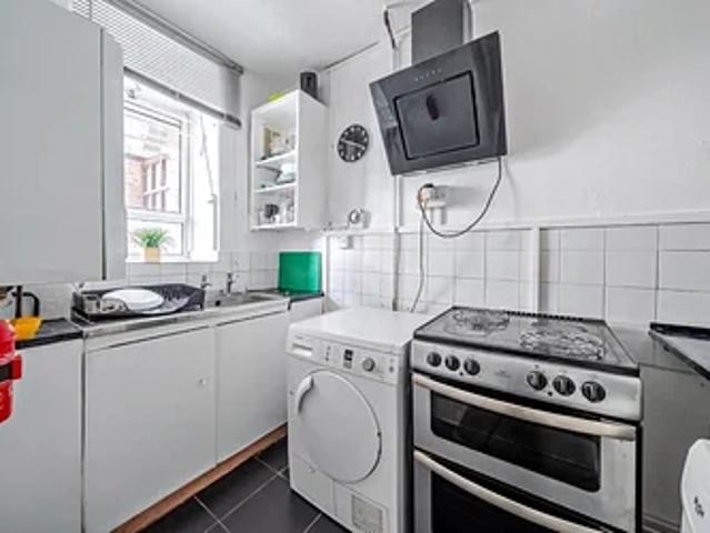 Apartment at Hudson Close, Greater London