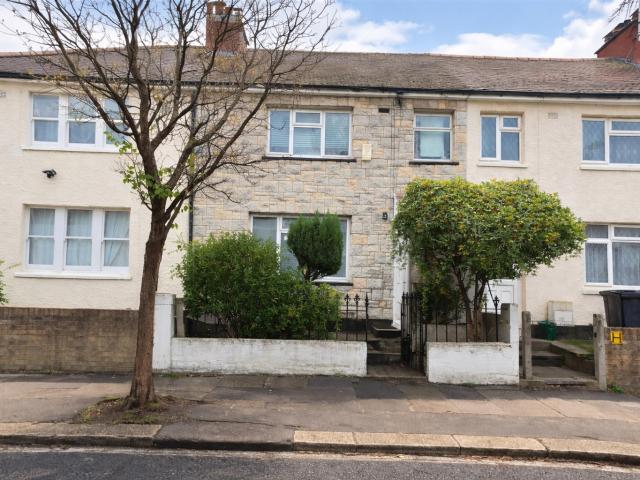 Apartment at Humes Avenue, Greater London
