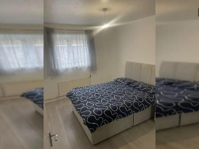 Apartment at Hungerford Road, Greater London