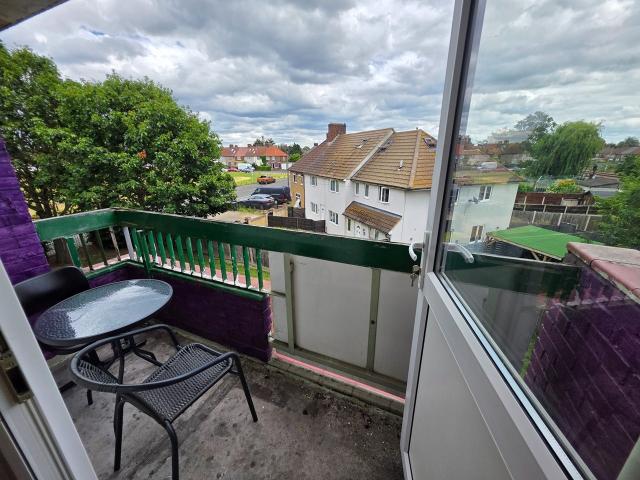 Apartment at Hunsdon Close, Greater London