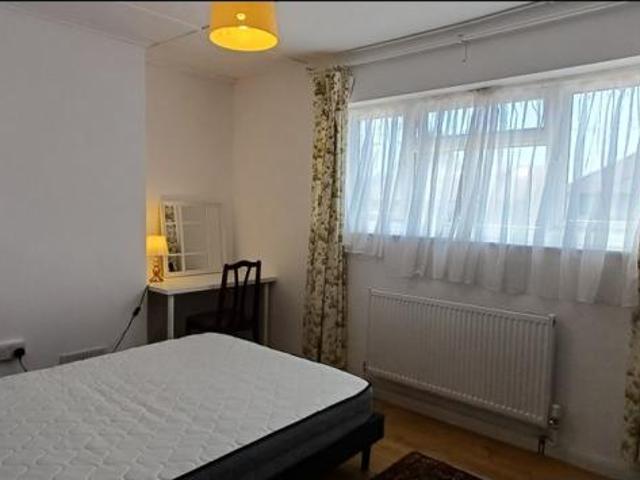 Apartment at Hunters Grove, Greater London