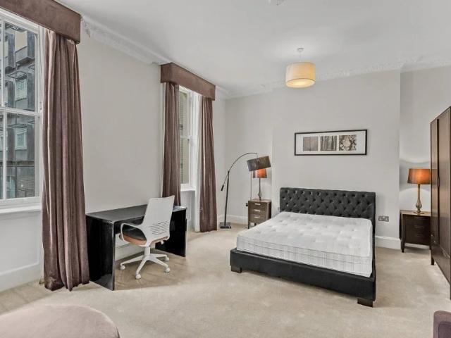 Apartment at Huntley Street, Greater London