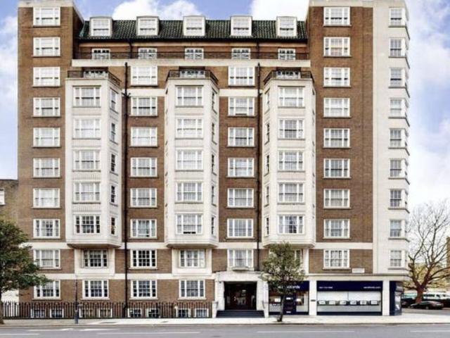 Apartment at Huntsworth Mews North, City of Westminster
