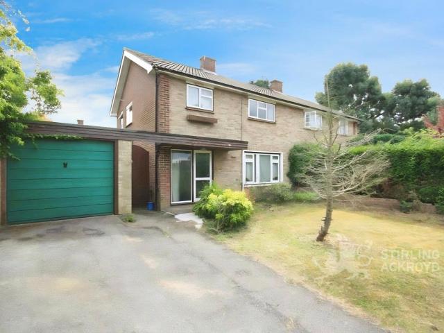 Apartment at Hunts Close, Guildford