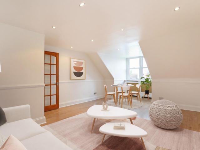 Apartment at Hurstbourne Road, Greater London