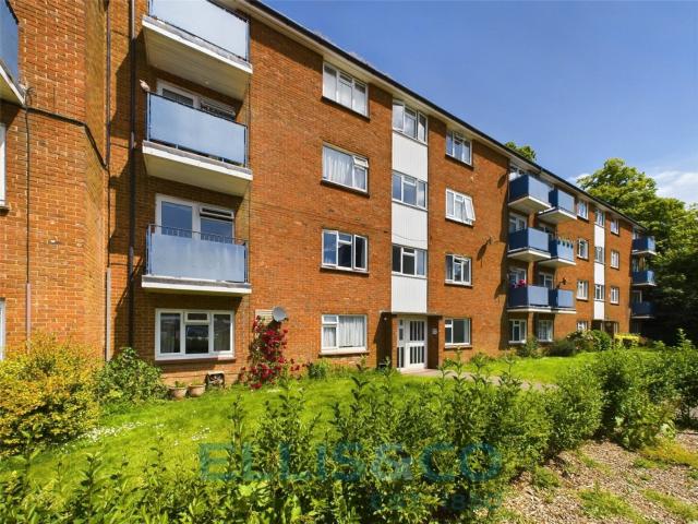 Apartment at Hythe Close, Tunbridge Wells