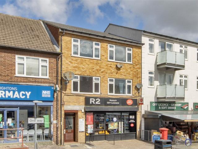 Apartment at Hythe Street, Dartford