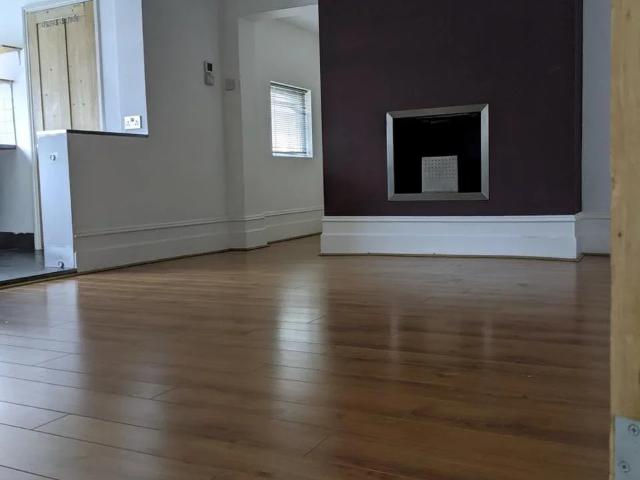 Apartment at Hythe Road, Ashford