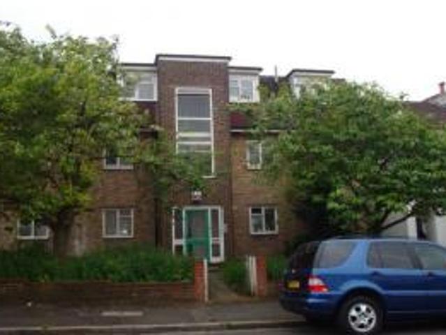 Apartment at Hythe Road footpath, Greater London