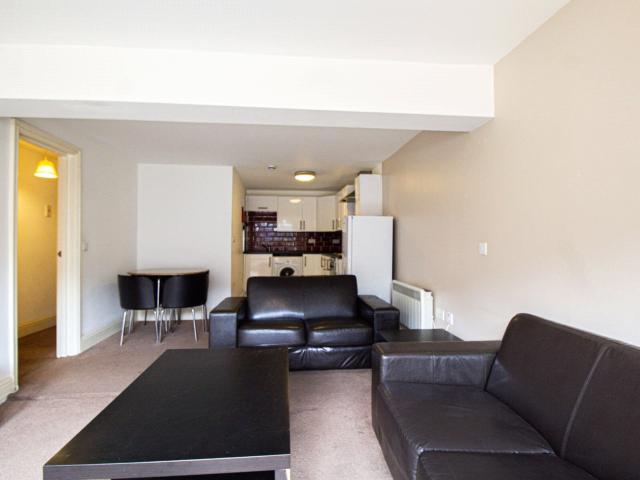 Apartment at Hyde Terrace, Leeds