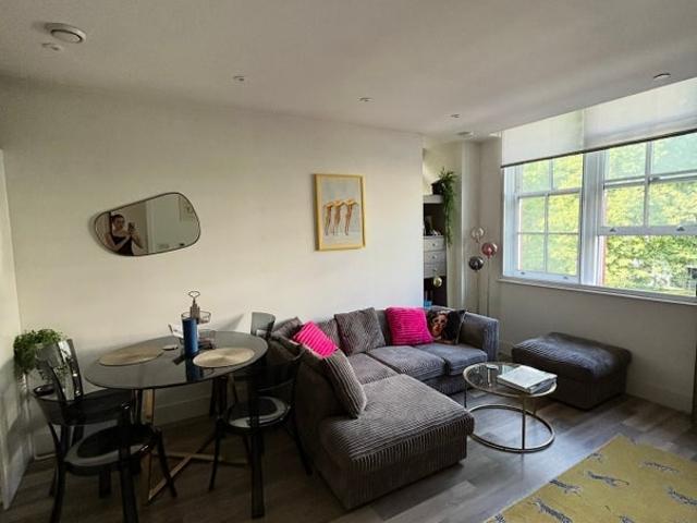 Apartment at Hyde Lane, Greater London