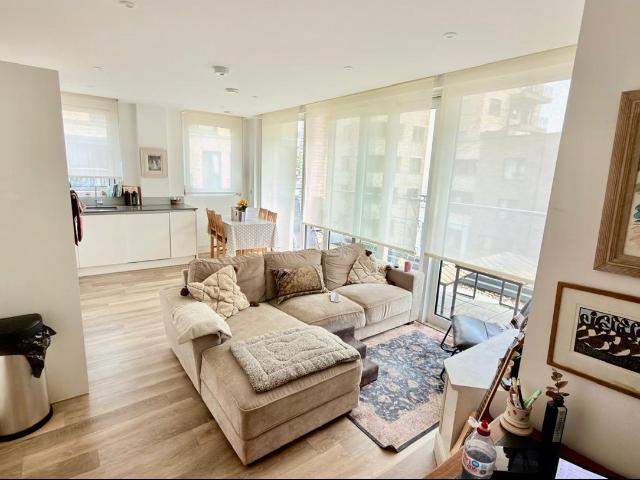 Apartment at Hyde Lane, Greater London