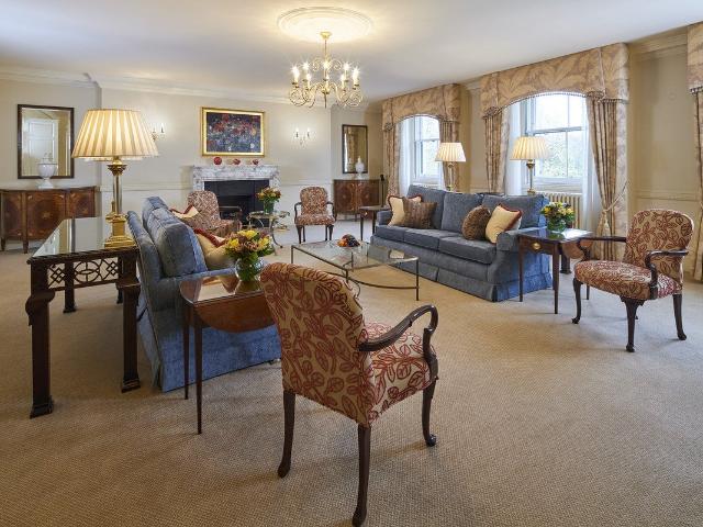 Apartment at Hyde Park Gate, Greater London