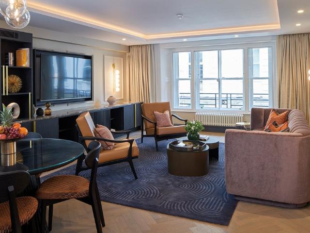 Apartment at Hyde Park Gate, Greater London