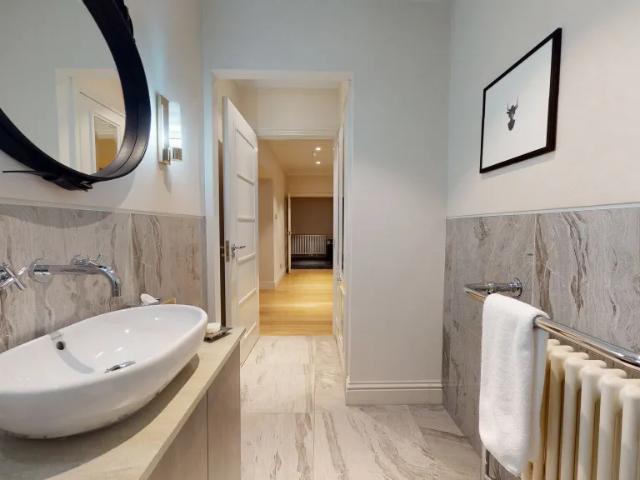 Apartment at Hyde Park Gate, Greater London