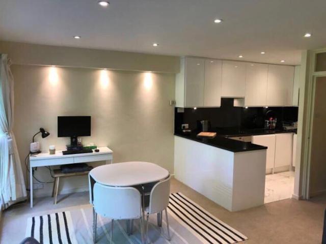 Apartment at Hyde Park Place Bayswater Road, City of Westminster