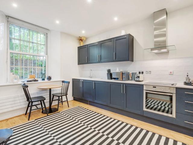 Apartment at Hyde Park Place Bayswater Road, City of Westminster