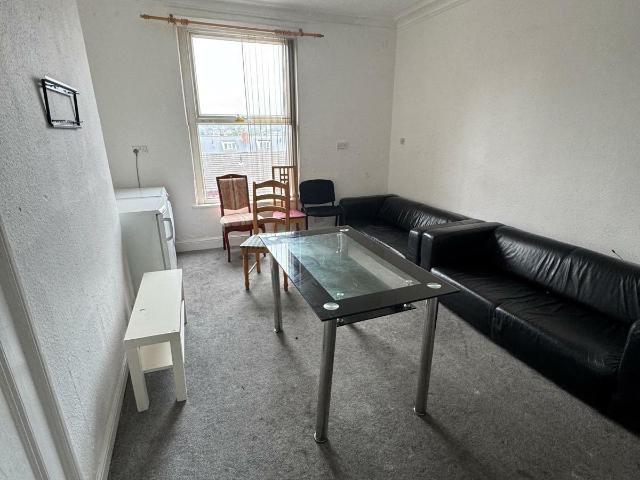 Apartment at Hyde Park Road, Leeds
