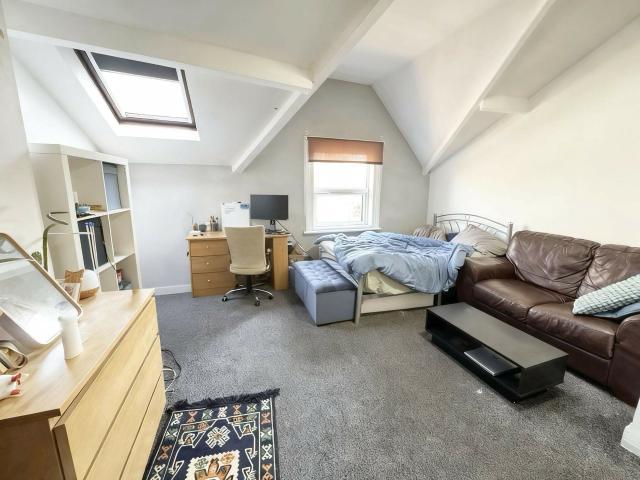 Apartment at Hyde Park Road, Leeds