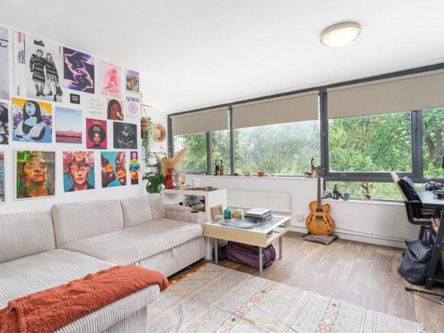 Apartment at Hyndewood, Greater London