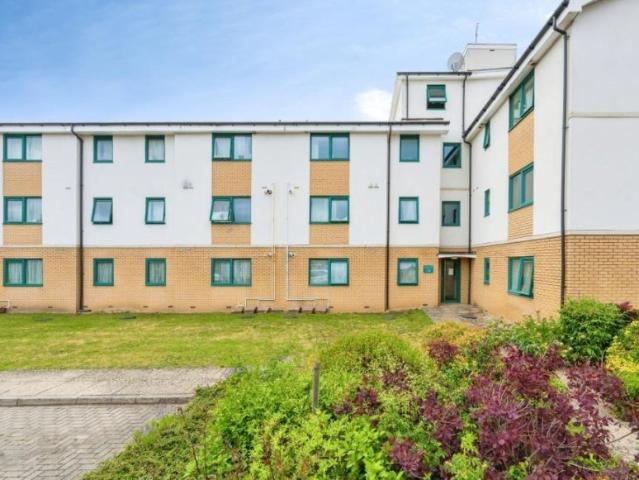 Apartment at Imperial Drive, Greater London