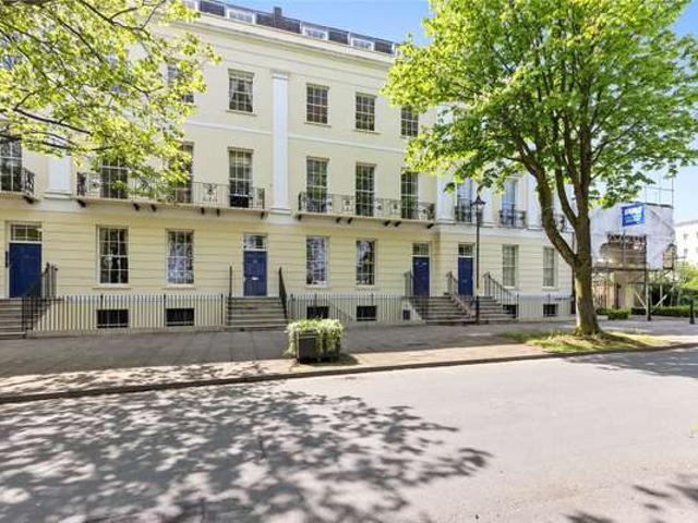 Apartment at Imperial Square, Cheltenham