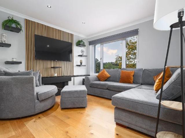 Apartment at Invergarry Quad, Glasgow