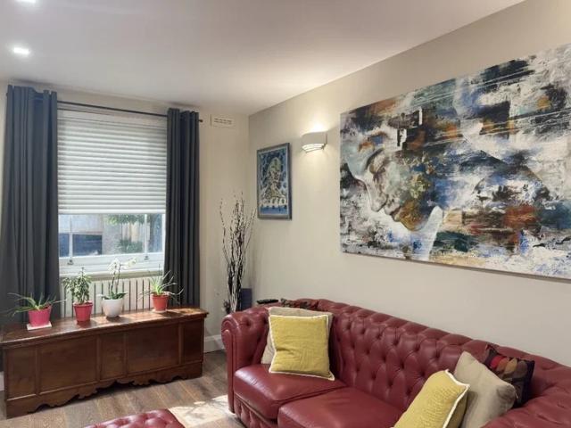 Apartment at Inverness Terrace, City of Westminster