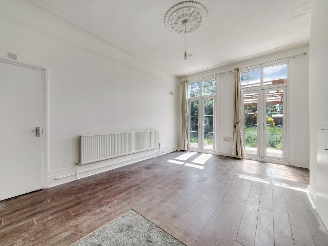 Apartment at Inchmery Road, Greater London