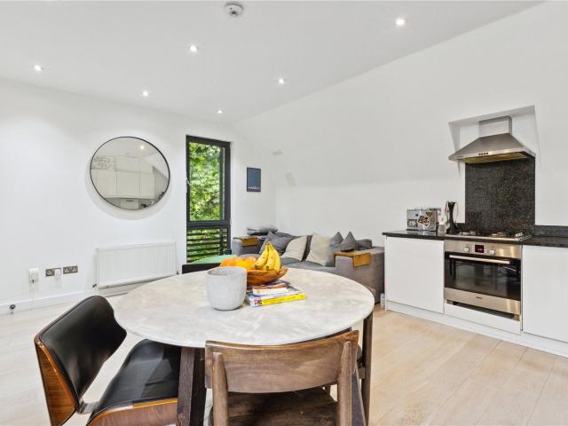 Apartment at Ingle Mews, Greater London