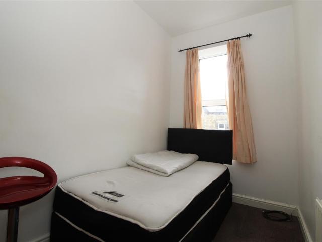 Apartment at Ingledew Crescent, Leeds
