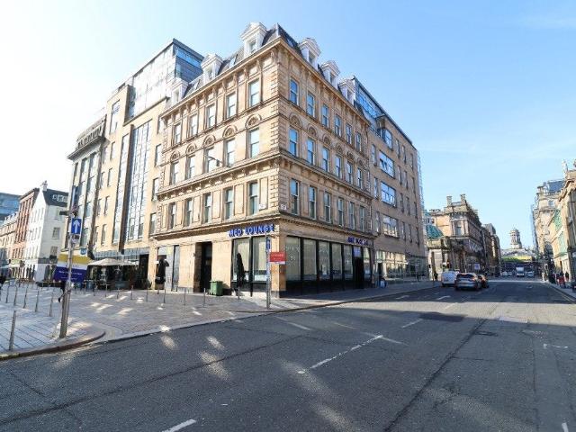 Apartment at Ingram Street, Glasgow