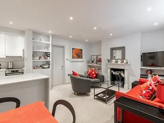 Apartment at Ifield Road, Greater London