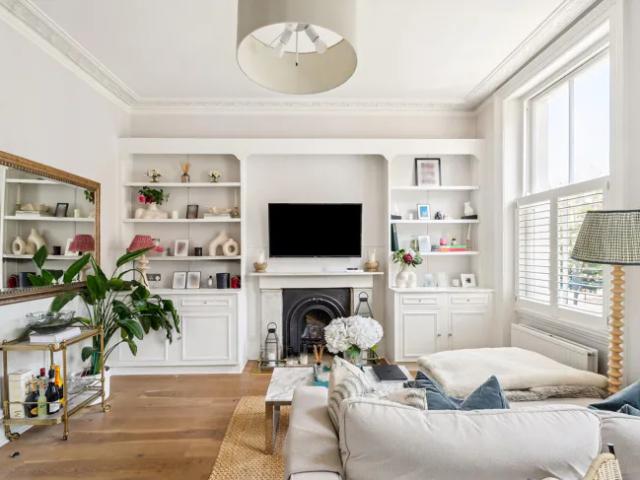 Apartment at Ifield Road, Greater London