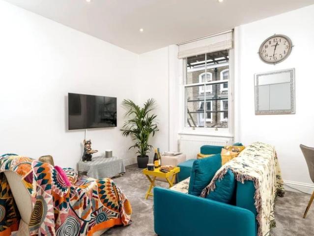 Apartment at Ifield Road, Greater London