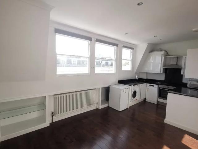 Apartment at Ifield Road, Greater London