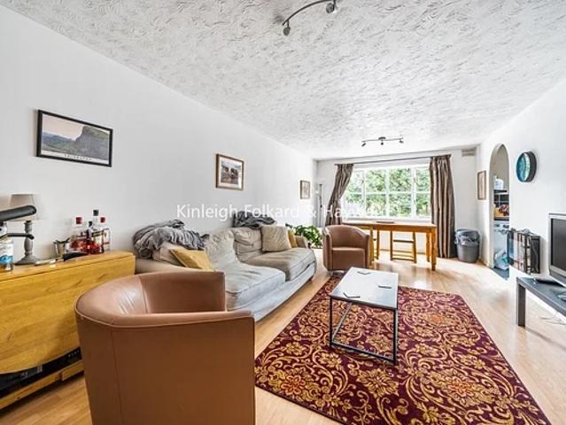 Apartment at Ilderton Road, Greater London