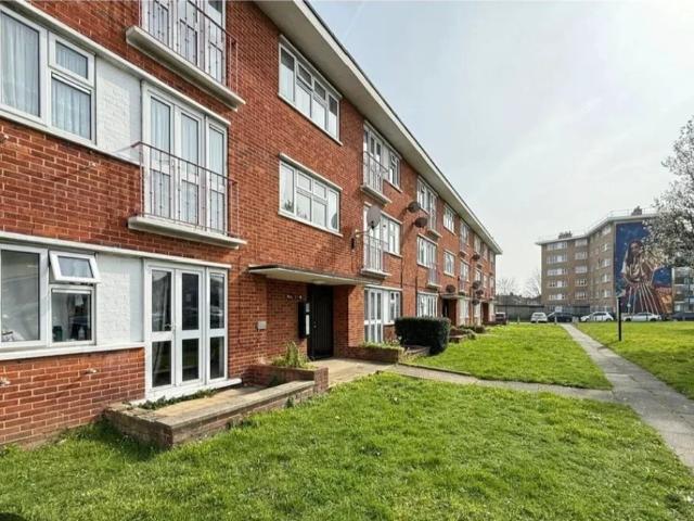 Apartment at Ilford Lane, Greater London