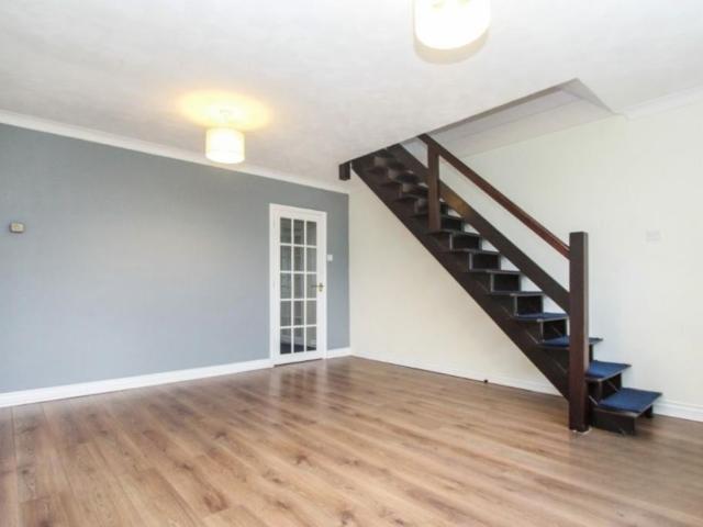 Apartment at Irvon Hill Road, Wickford